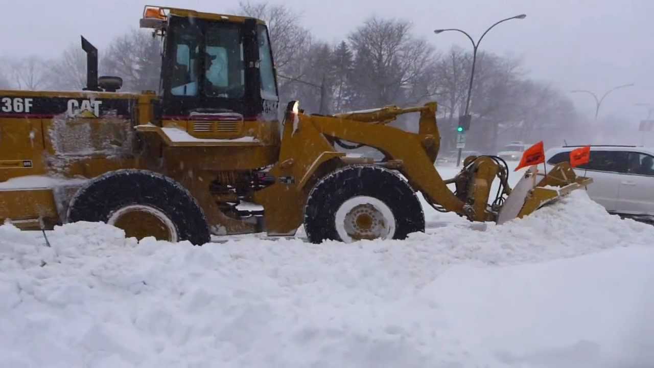 Montreal Snow Clearing - Big Bulldozer - YouTube