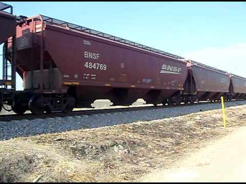 bnsf 7518,ns 9380 y remotas bnsf 4729 fxe 3762 y up 4366 - YouTube