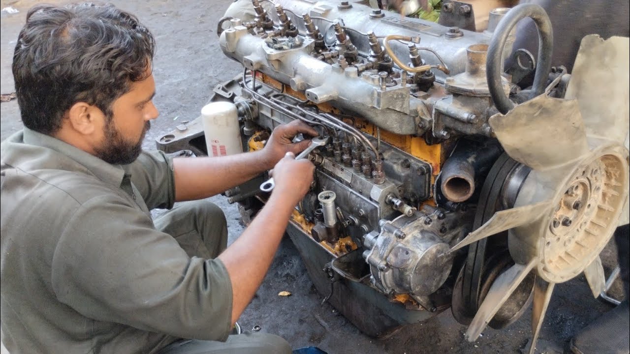 Isuzu excavator engine maintenance and repair - YouTube