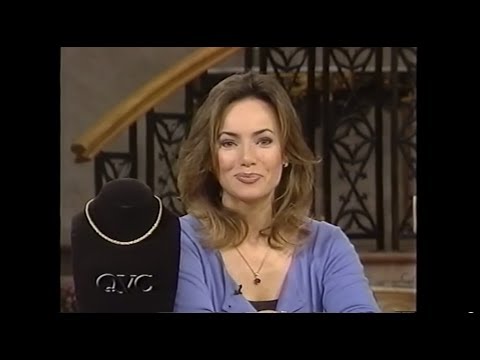QVC Host Lisa Robertson - YouTube