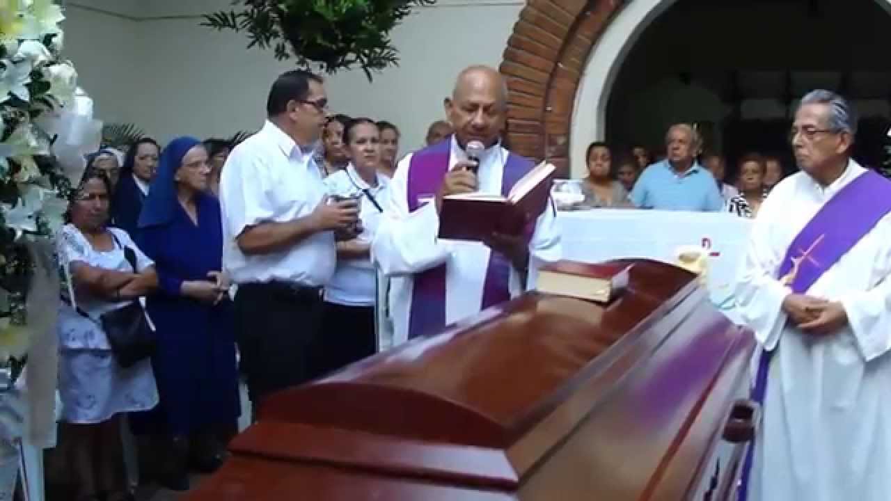 EL PADRE RAMON Y LA HERMANA SANTA DICEN ADIOS A SU COMPAÑERO EN SILOÉ ...