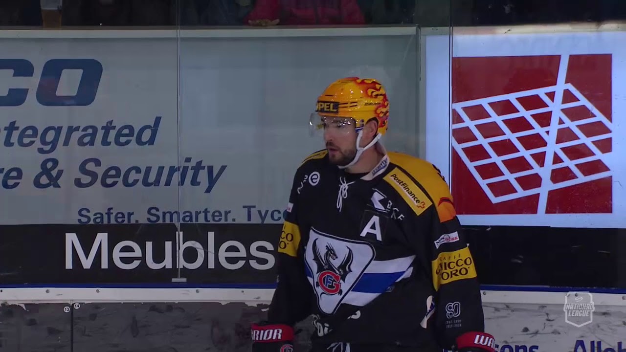 Charge de Michal Birner sur Robbie Earl - YouTube