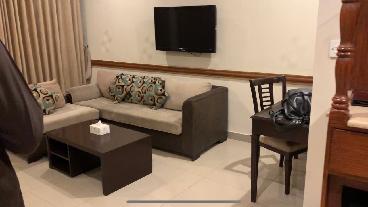 jacaranda club DHA 1 room ka 12000 diye 😲 luxury Hotel - YouTube
