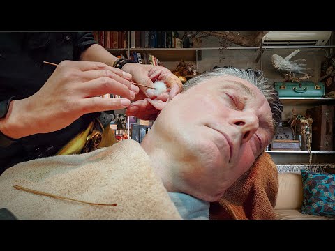 💈 Ultimate Relaxation At Barber 88 In Japan! Dora's Perfect Shave, Ear Cleaning & Head Massage