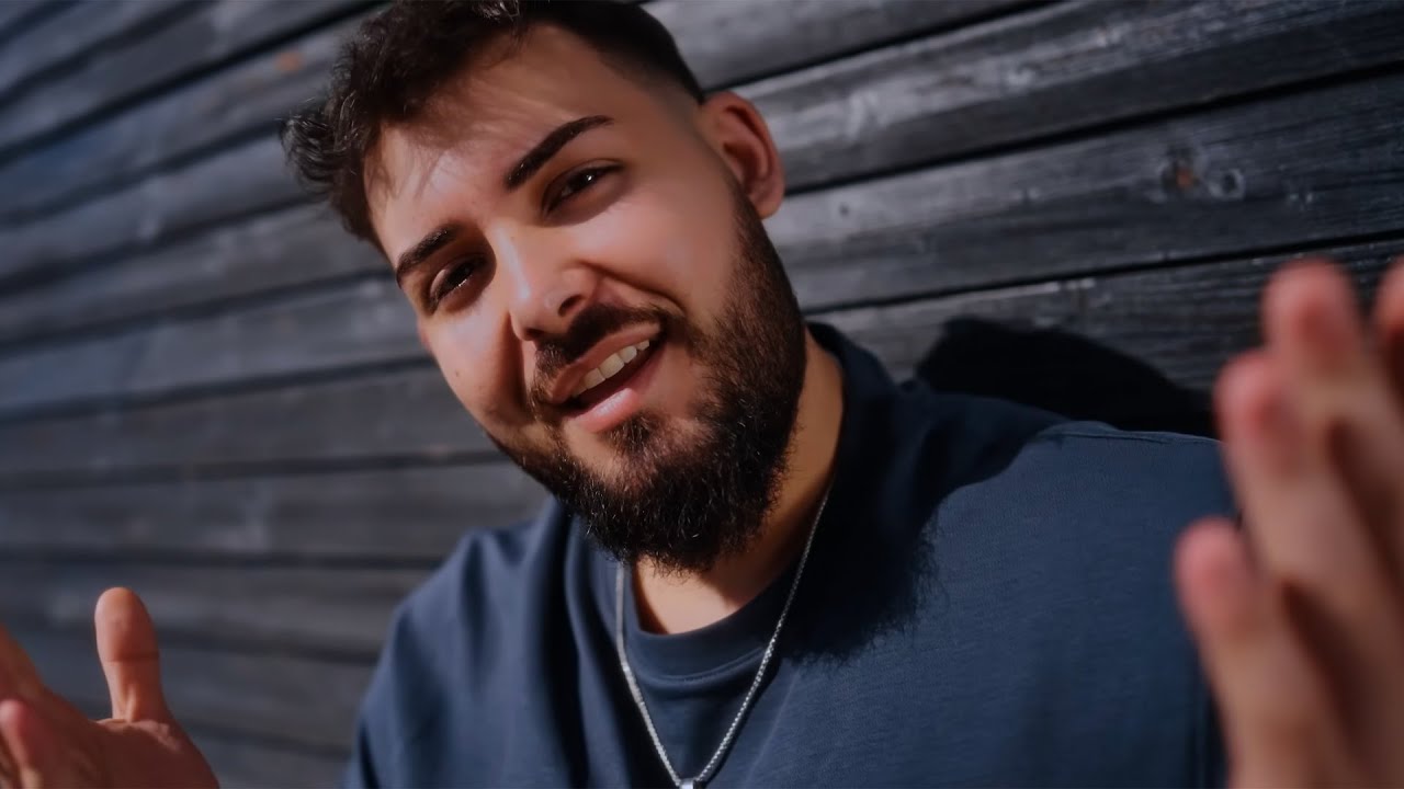 Andrei G - Te caut zi de zi | Mixaj Manele - YouTube