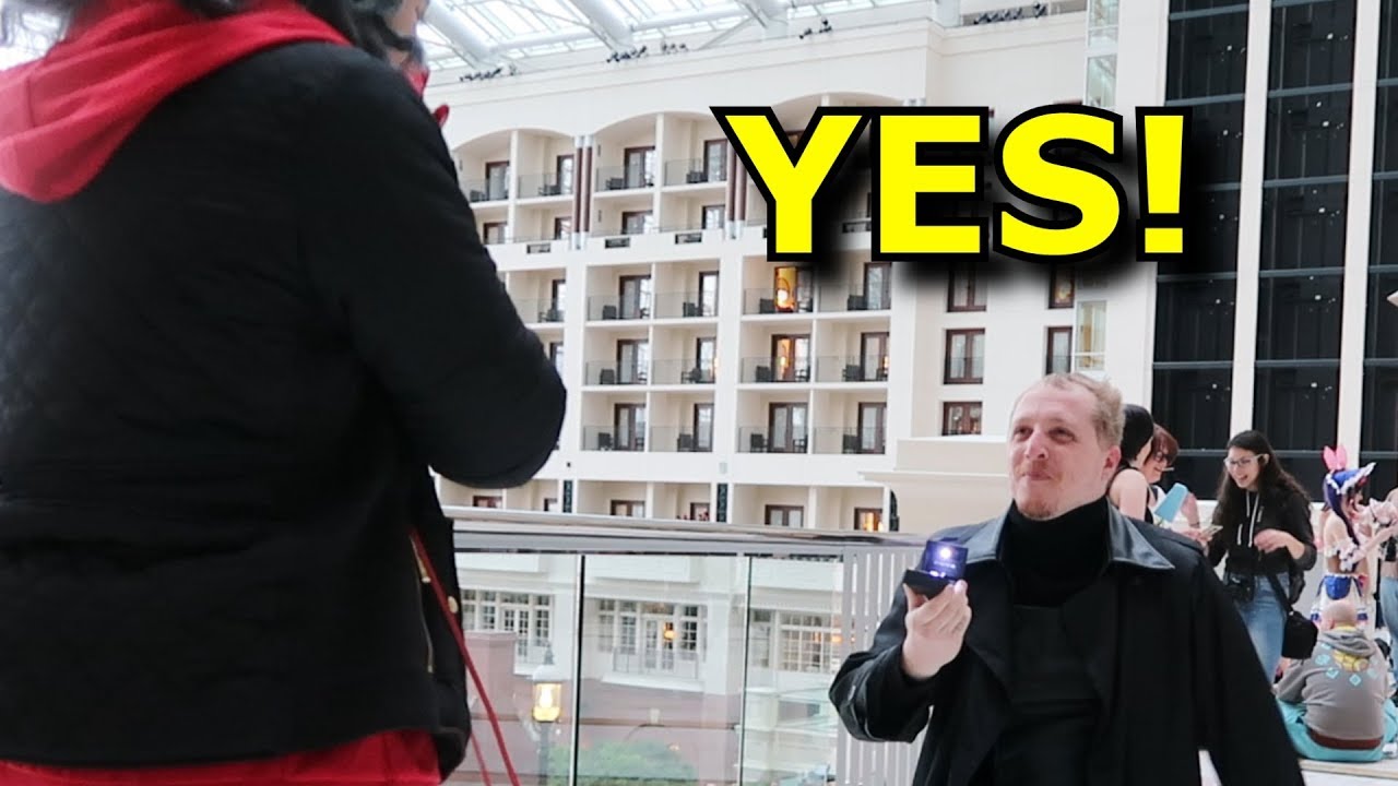 I'M MARRYING DREAMCASTGAL!! - My Cosplay Proposal - YouTube