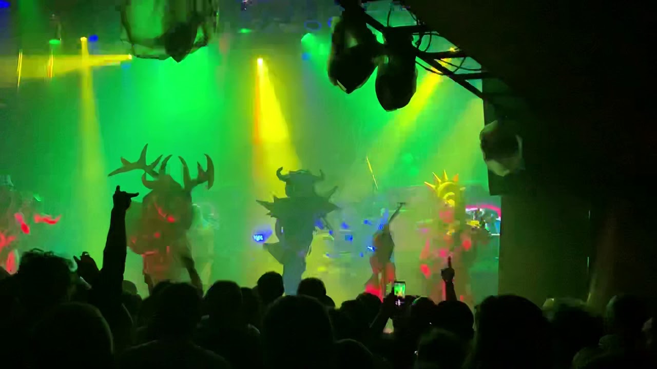 GWAR “Sick of you”. Cleveland, OH. 12/29/19. - YouTube