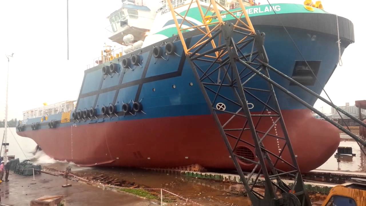 Vessel launching - JM Cemerlang - YouTube