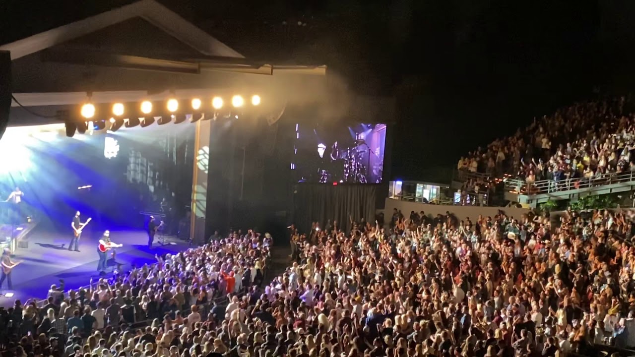 Luke Combs When It Rains It Pours Live At The Greek In Los Angeles