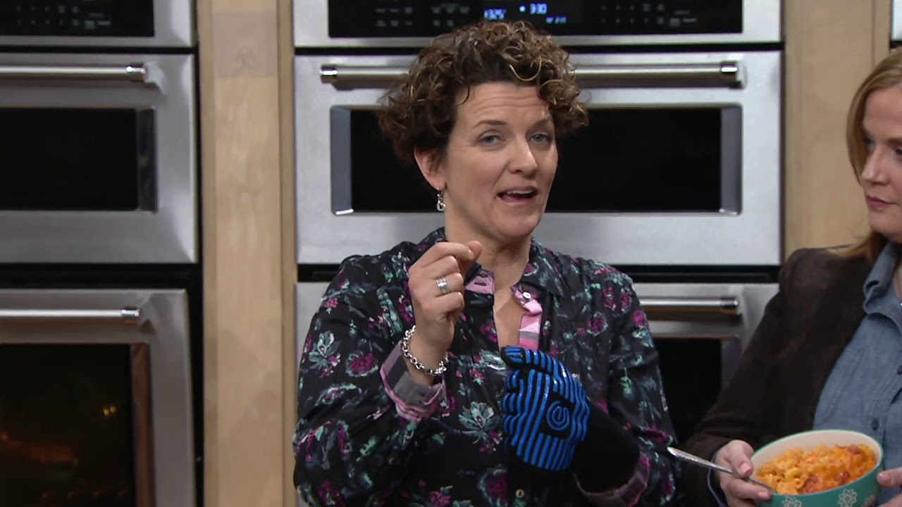 Cook's Essentials 8-Piece Cast-Iron Cookware Set on QVC - YouTube