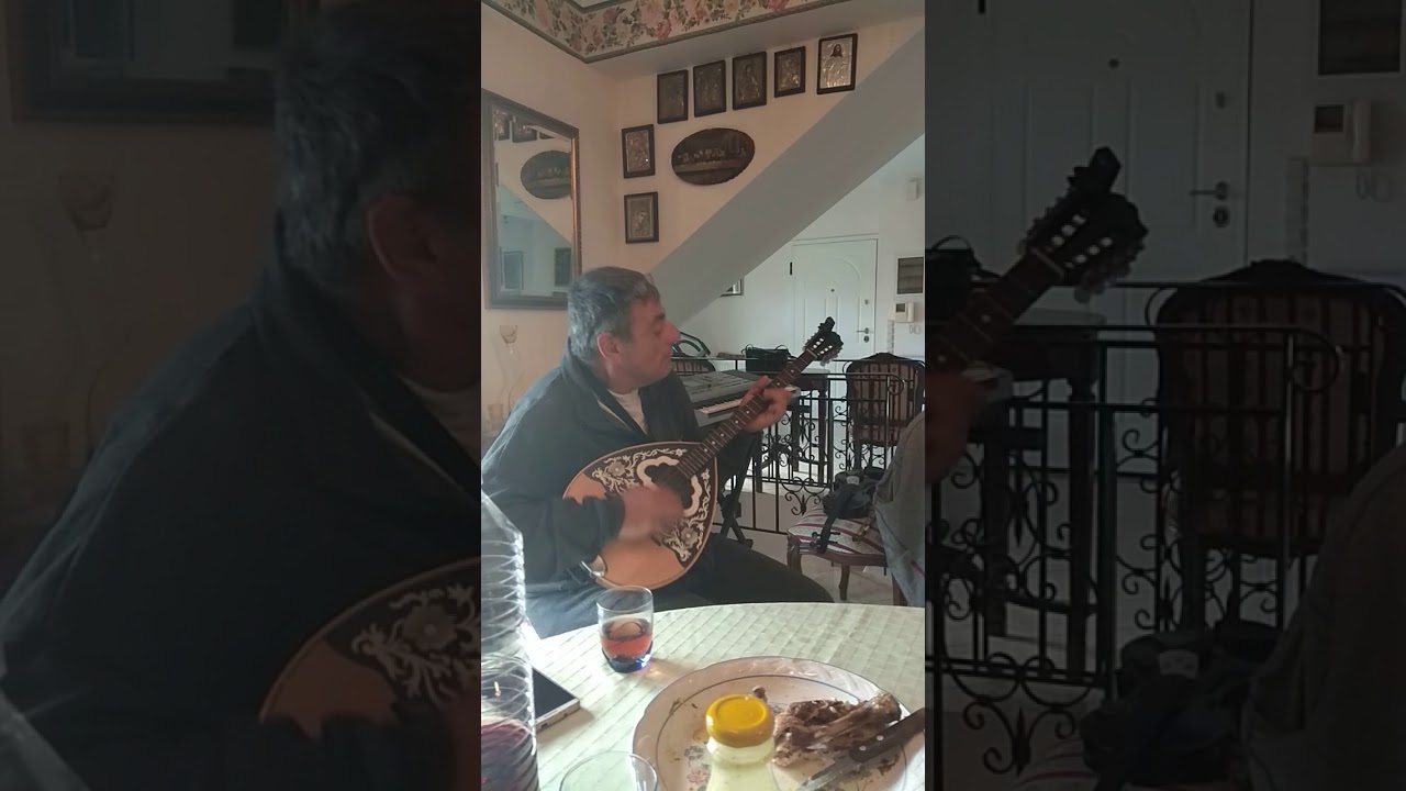 ειναι αργα πολυ αργα (Μανωλης Χιωτης) - YouTube