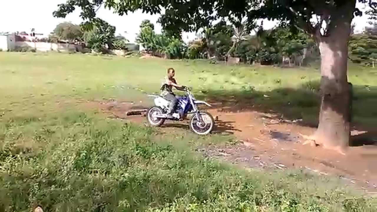 yz250 jump - YouTube