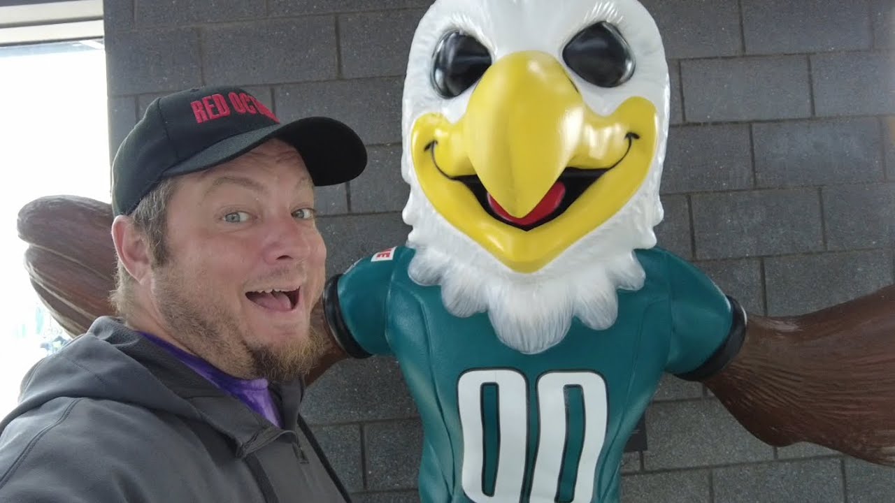 CHECK OUT THE PRICES AT THE PHILADELPHIA EAGLES TEAM STORE - YouTube