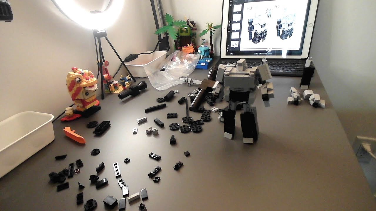 LEGO G1 Megatron MOC by LegoArchitect Full Build Part 5 - YouTube