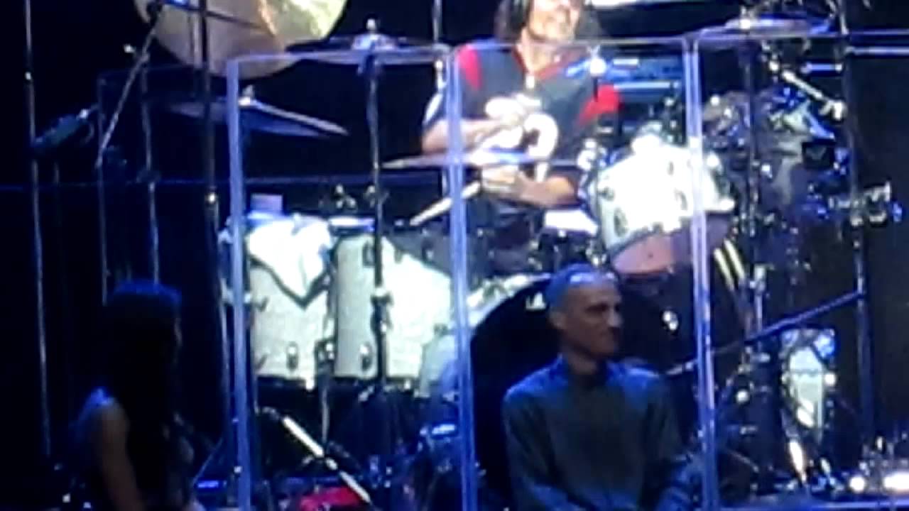 Yanni in Houston 08/19/2012 - Charlie Adams Drum Solo - YouTube