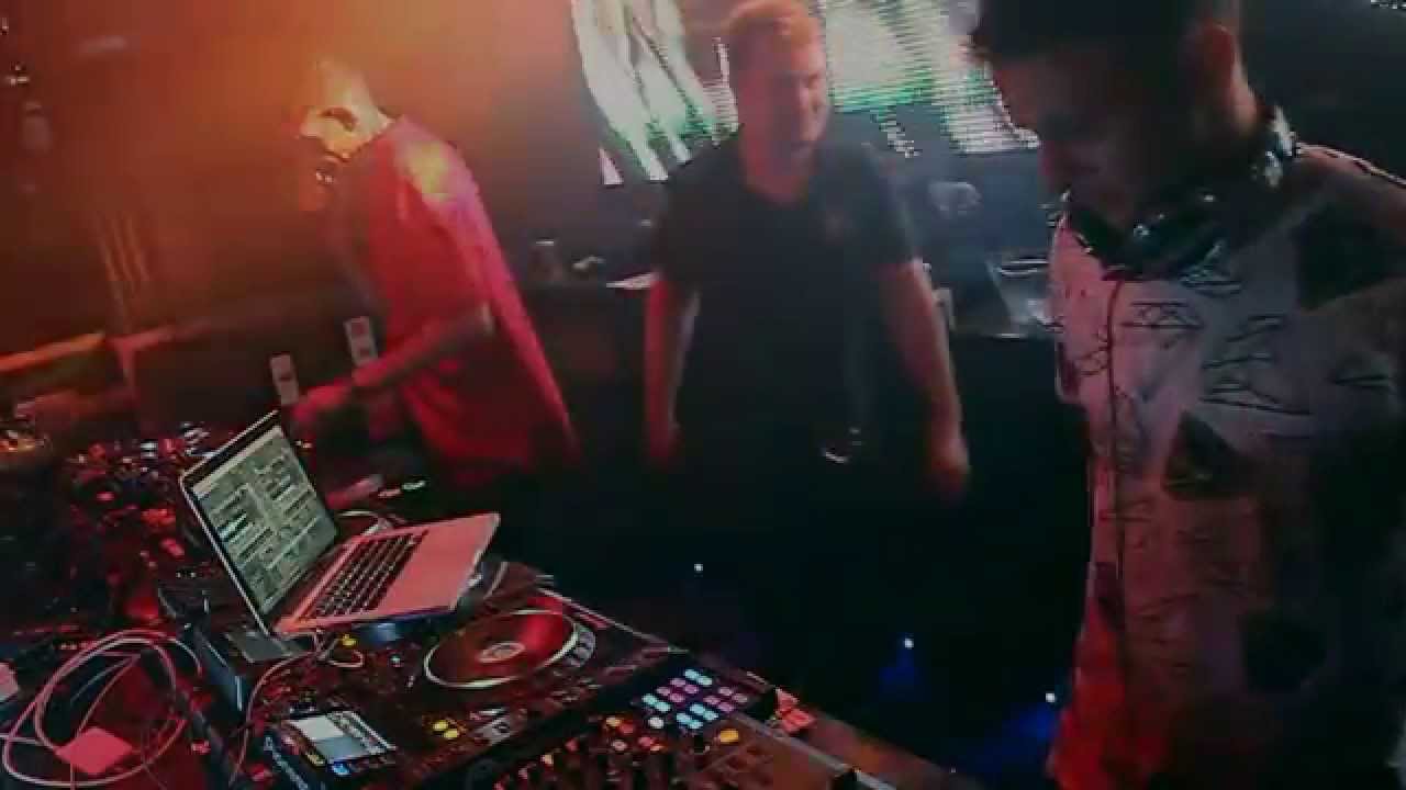 DJ STACKS OUTRO by Westwood - YouTube