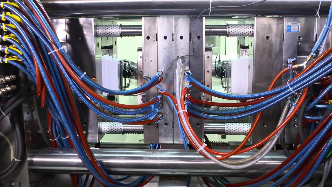 Netstal SynErgy 5000 Medical Packaging for prefilled Syringes - YouTube