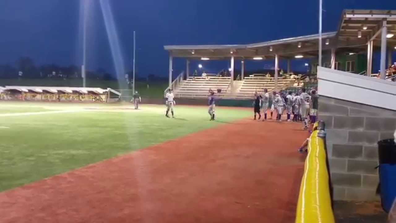 Ashland baseball bottom of 9th win over Wayne St - YouTube