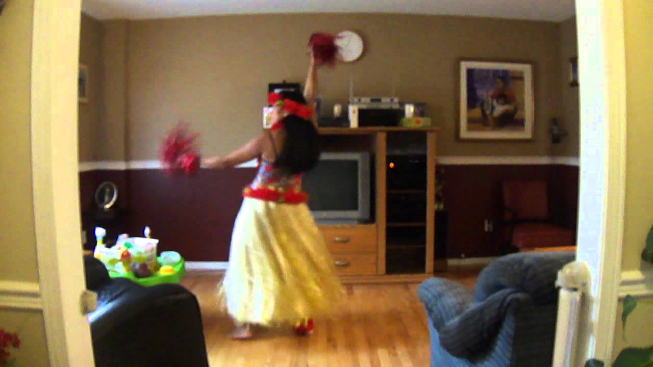 Tahitian Tamure Dance - YouTube