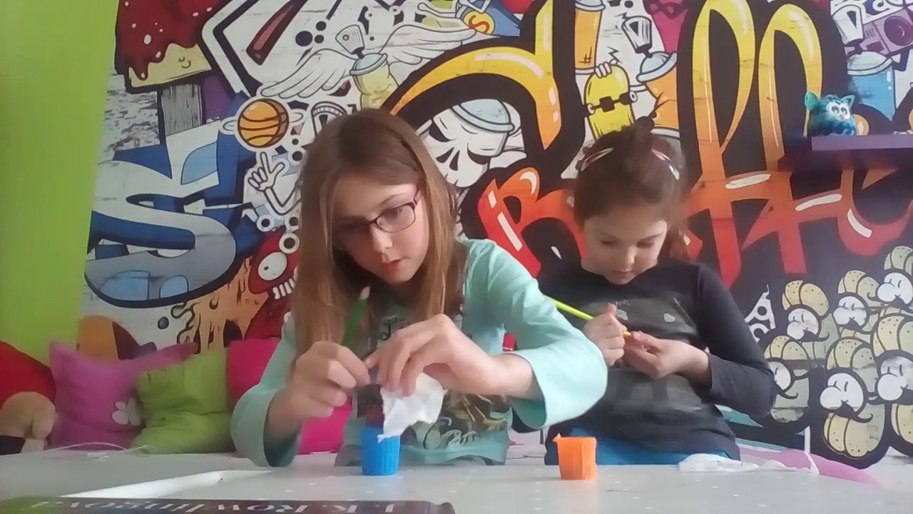 Skoušíme 2 divné slizi 😉☺ - YouTube