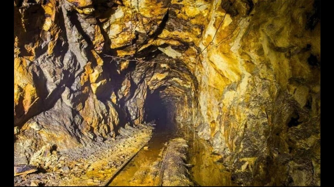 Discovering China's MASSIVE $83 Billion Gold Mine - YouTube