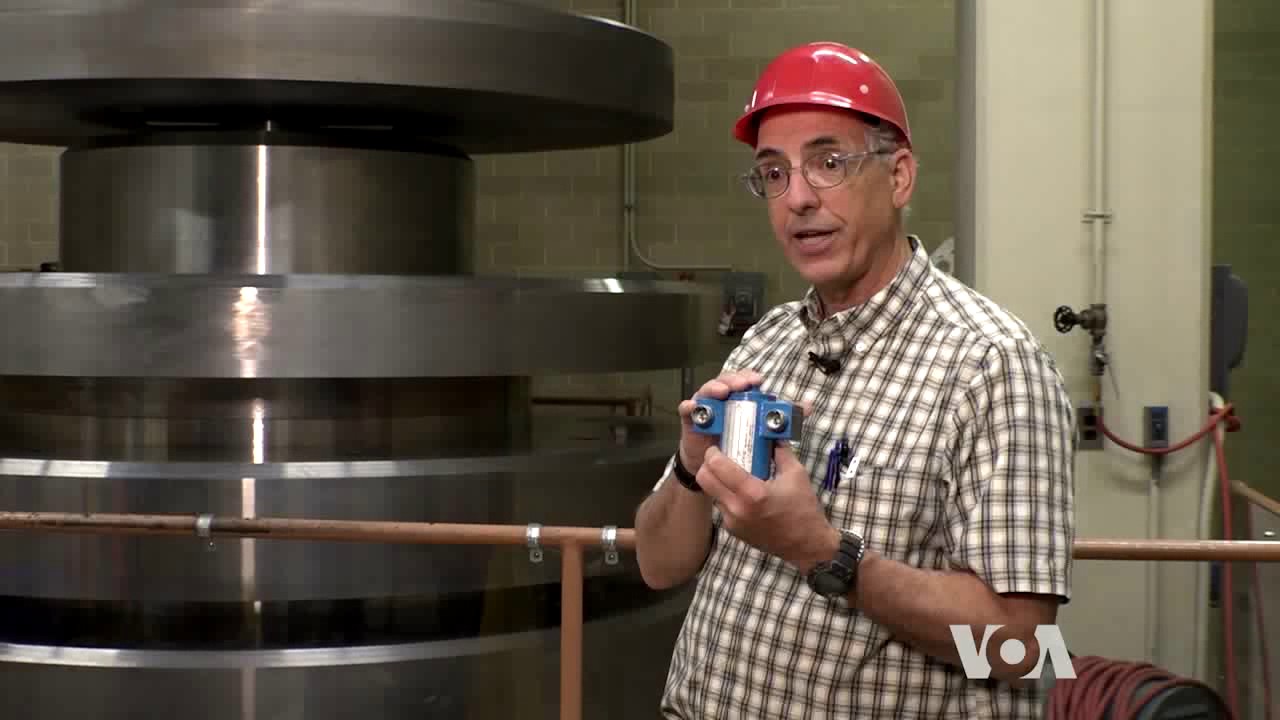 The Heaviest Deadweight in the World - YouTube