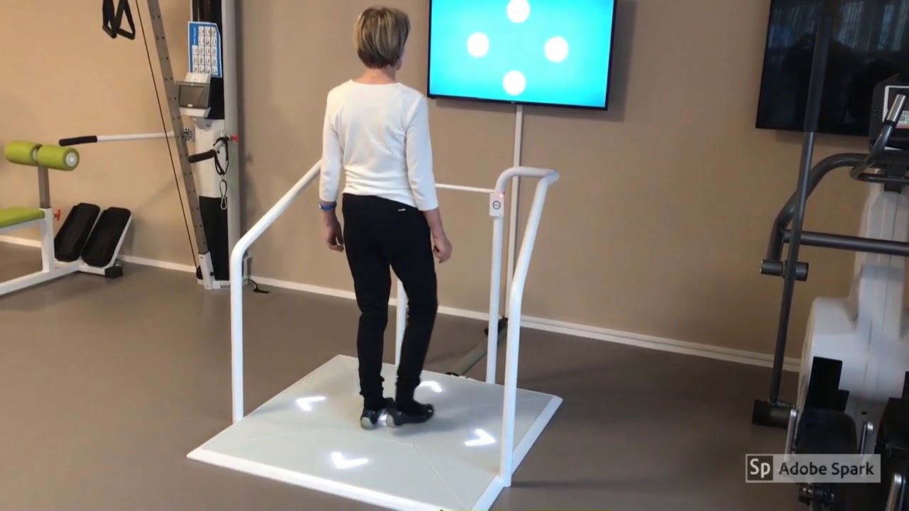 Step Reaction Test on Dividat Senso - YouTube