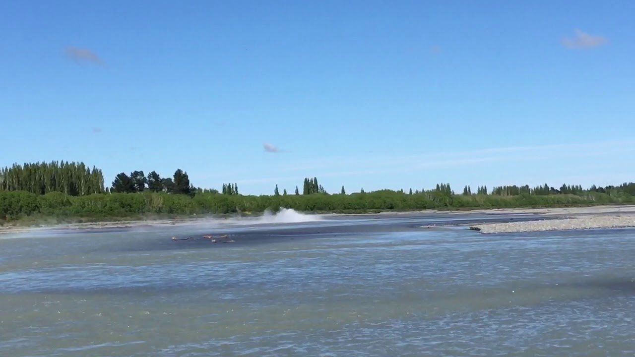 World jet boat marathon - YouTube
