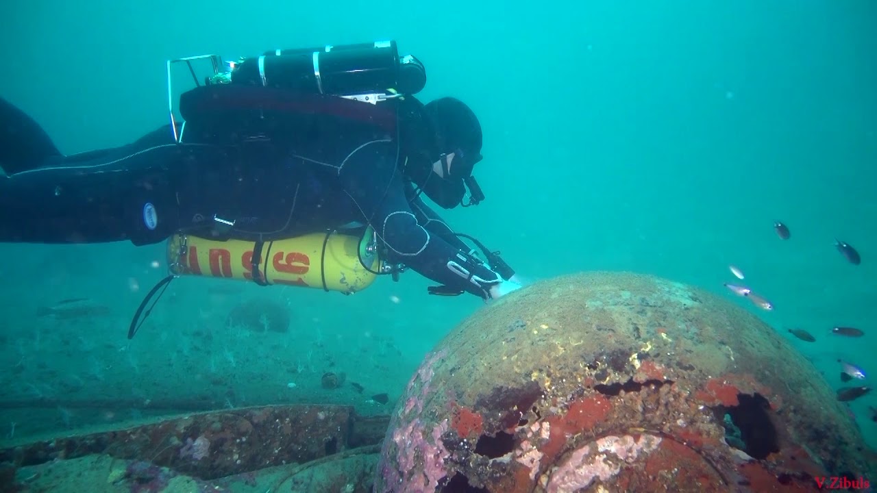 Japanese L2D Tabby WW2 Plane Wreck Subic Bay - YouTube