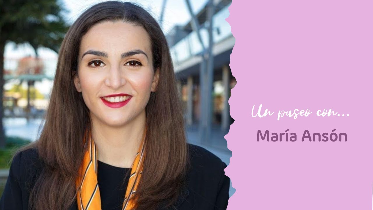Un paseo con...¡María Ansón! 💜 - YouTube