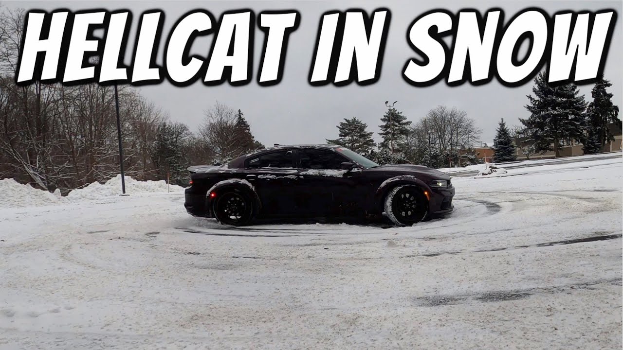 First WINTER Drive In My 2020 Dodge Charger HELLCAT Widebody - YouTube