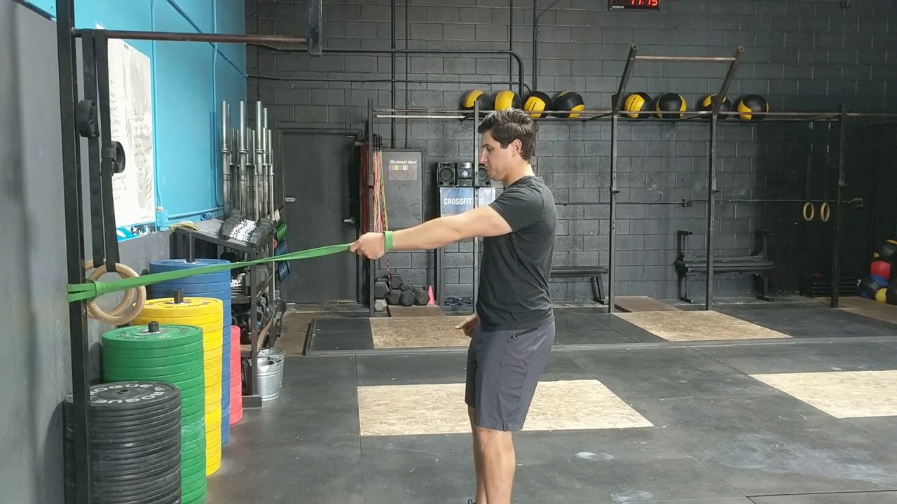 Banded Scapular Retraction Row - YouTube