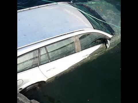 Sinking car NYD