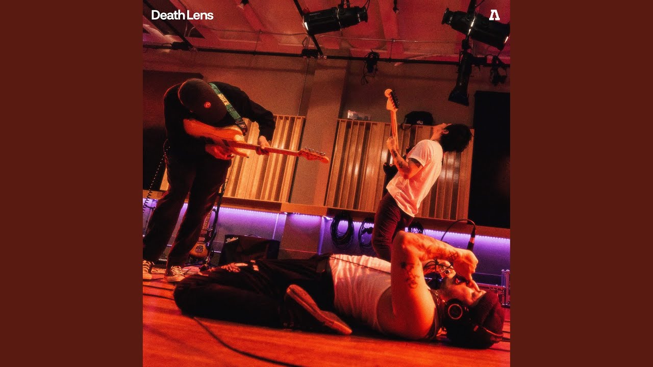 Bombshell (Live) - YouTube