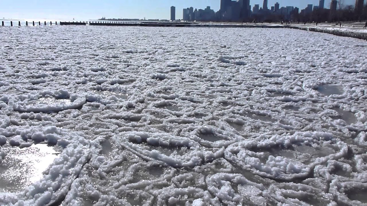 Ice Floes on Lake Michigan in Chicago - YouTube