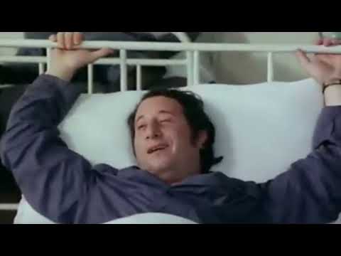 La dottoressa del distretto militare | Lavoro a maglia | Alvaro Vitali