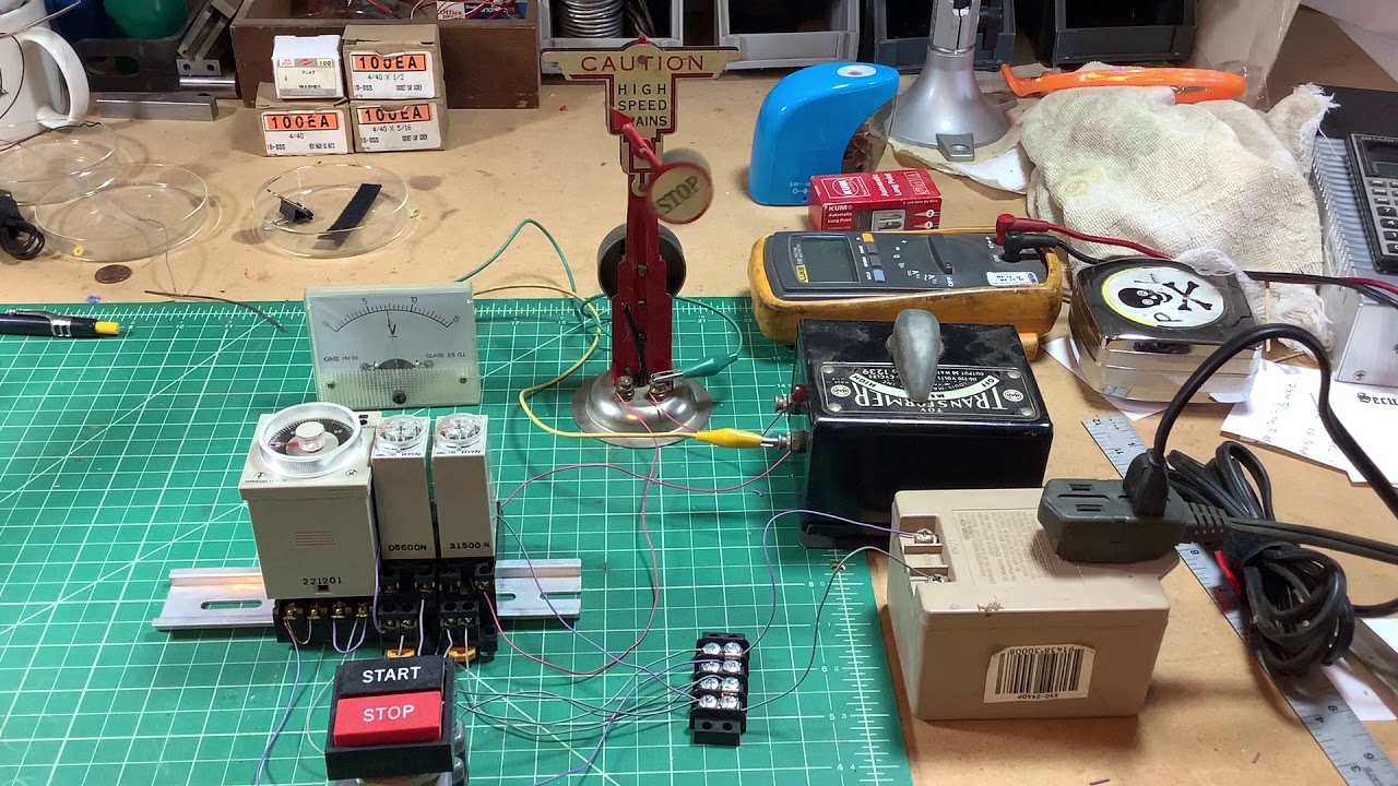 MARX High Speed Train signal toy - YouTube