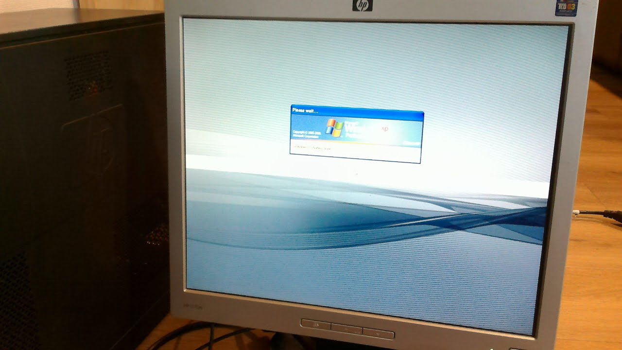 Windows xp computer rescued from the bin. - YouTube