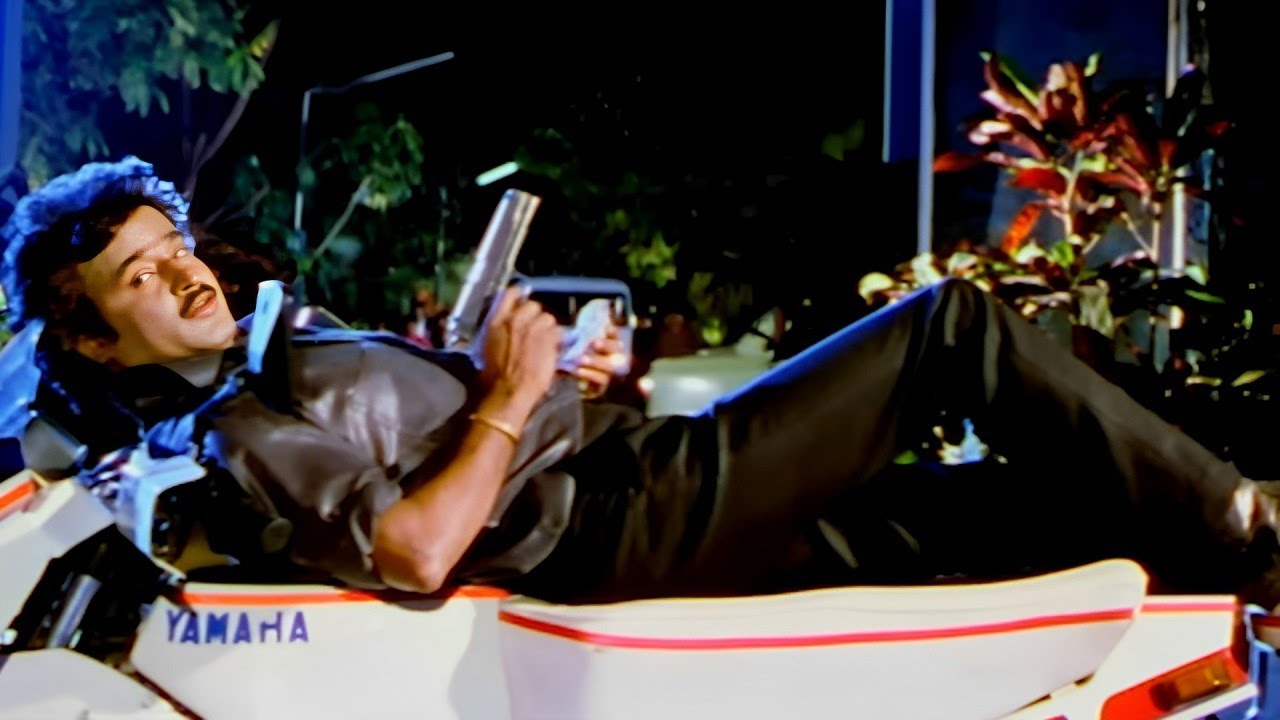 Lo Aaya Bacho Ka Masiha - SHANTI KRANTI MOvie Part 2 - Rajinikanth ...