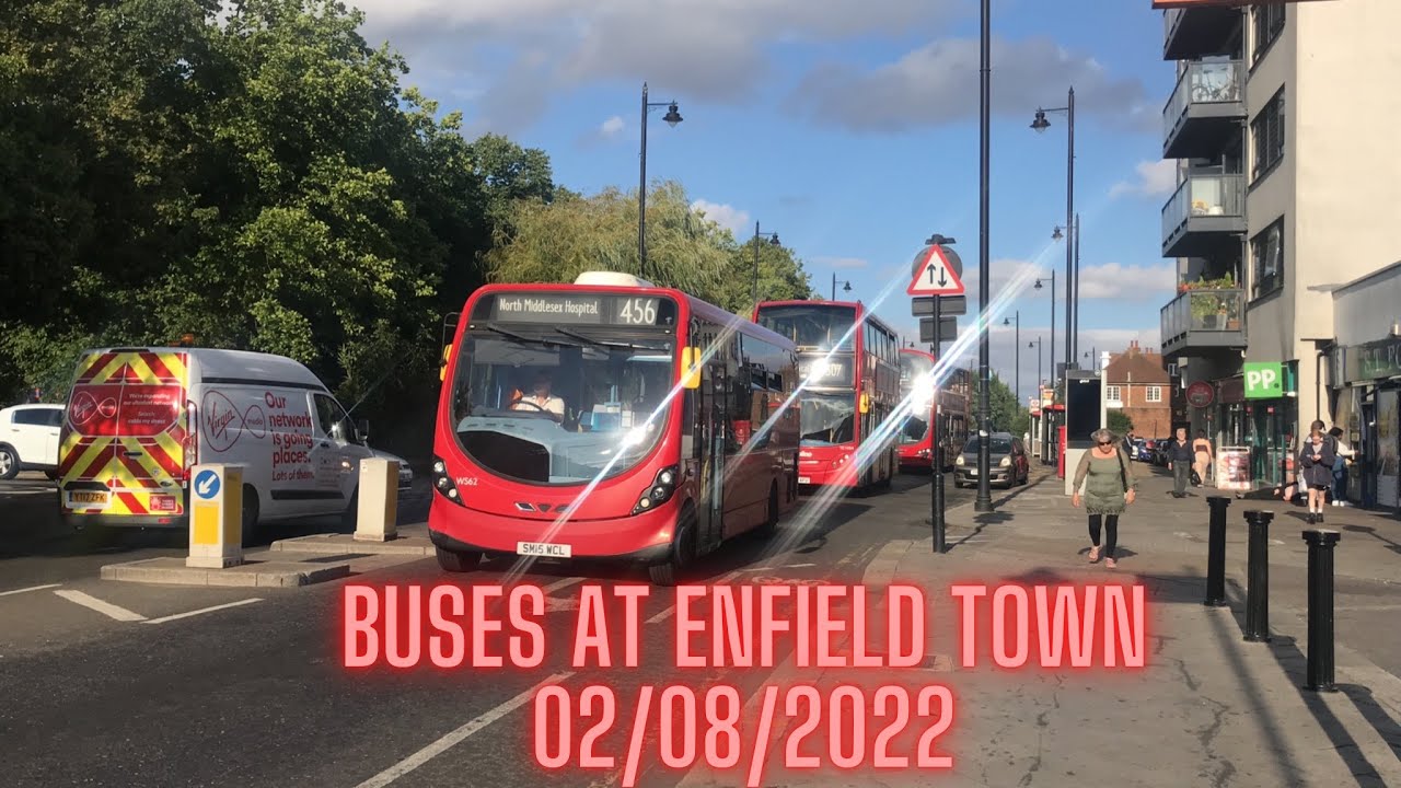 Buses at Enfield Town 02/08/2022 - YouTube