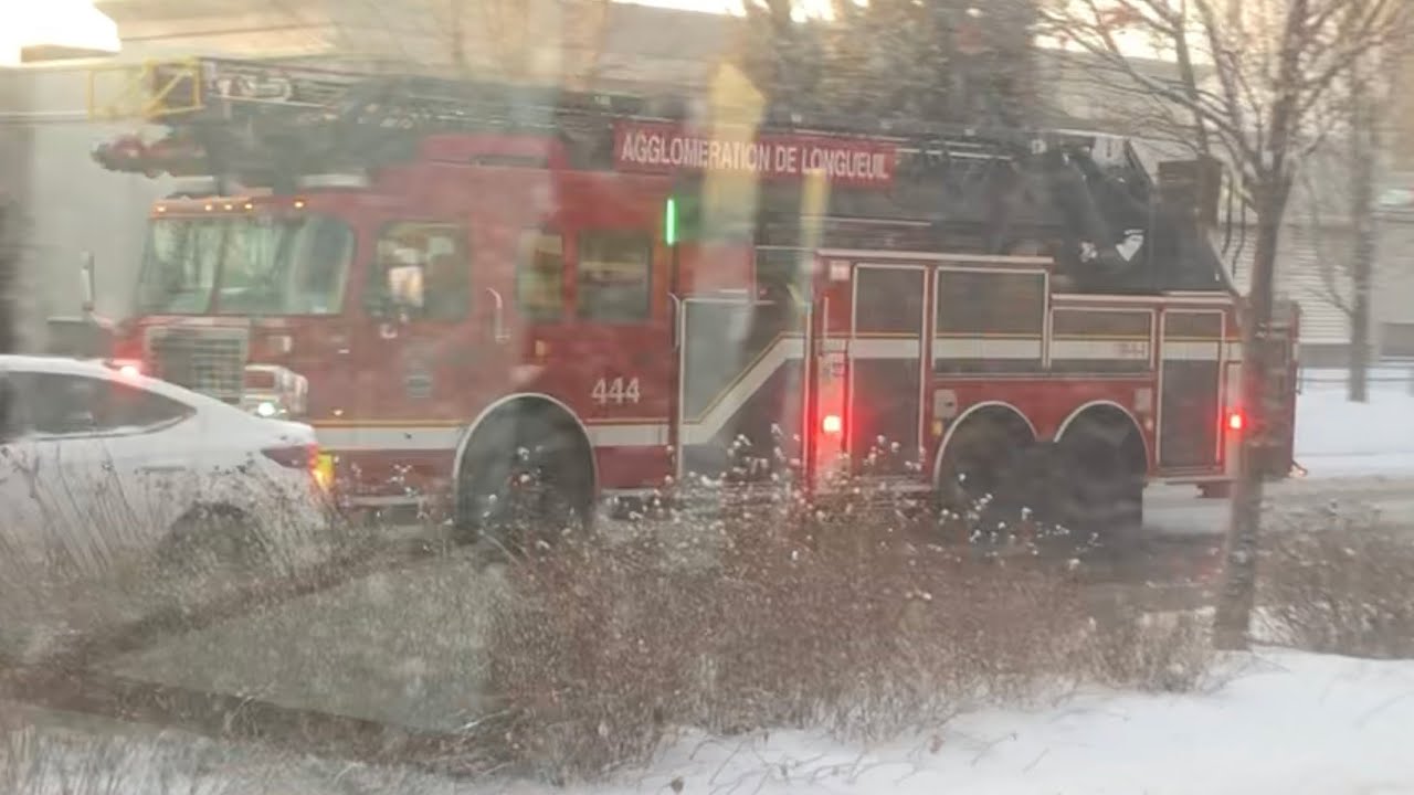 Longueuil Fire Department Ladder Truck 444 Fire Response in Brossard ...