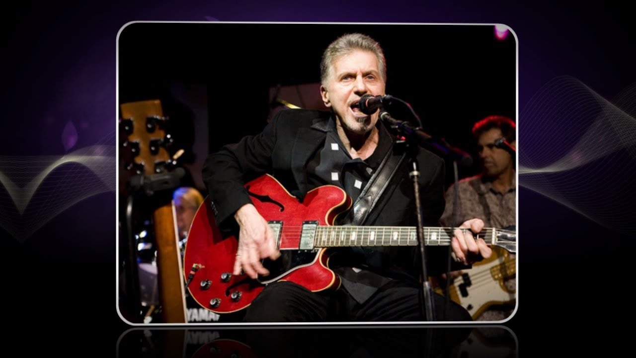 Johnny Rivers ~ Sea of Heartbreak Live HQ - YouTube