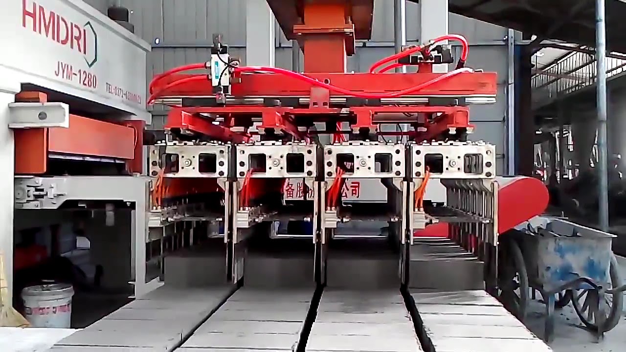 New type of refractory brick making machine - YouTube