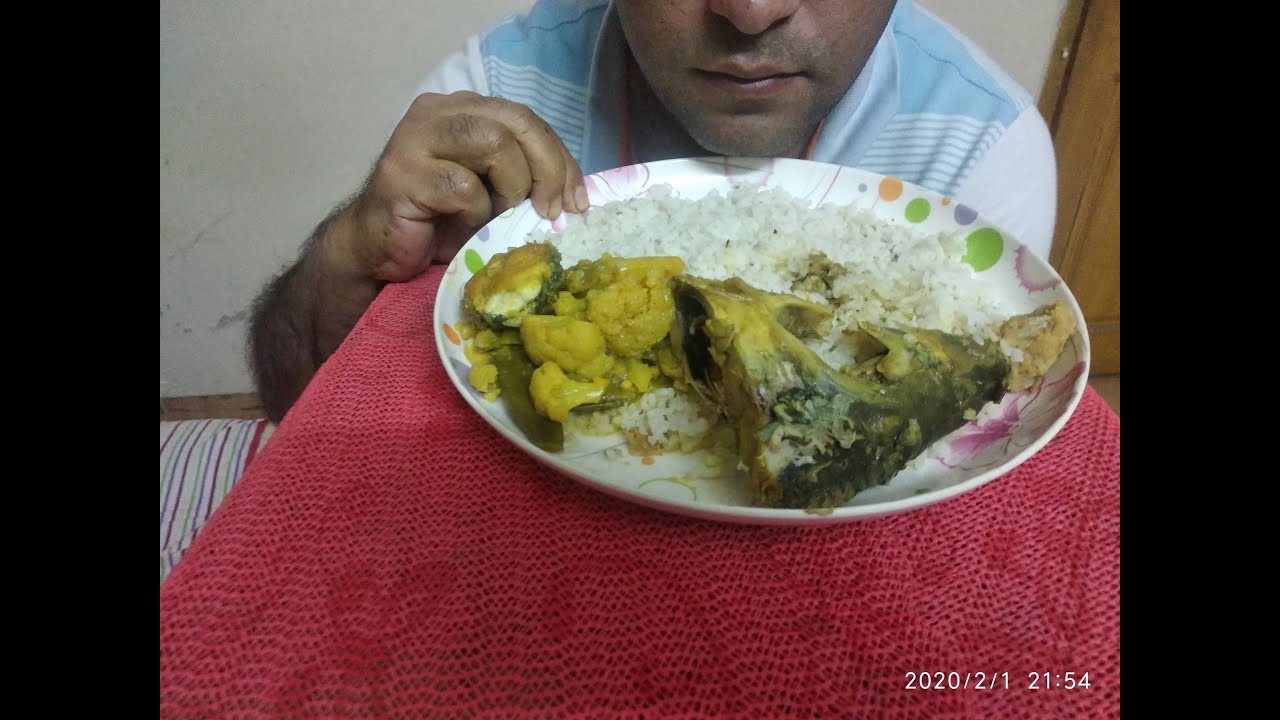 Eating Sobgi curry with Elish fish # Foody Fan Maruf - YouTube