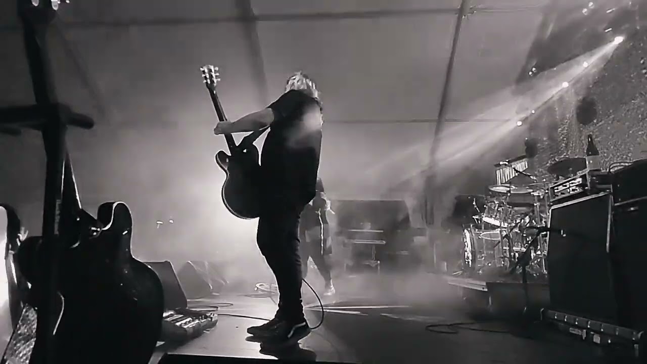 CONCIERTO 25 ANIVERSARIO DE ZEA MAYS EN DURANGO BIZKAIA EUSKAL HERRIA ...