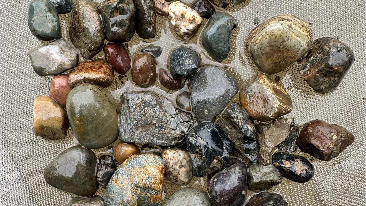 Finding GEMS in my backyard! Stunning - YouTube