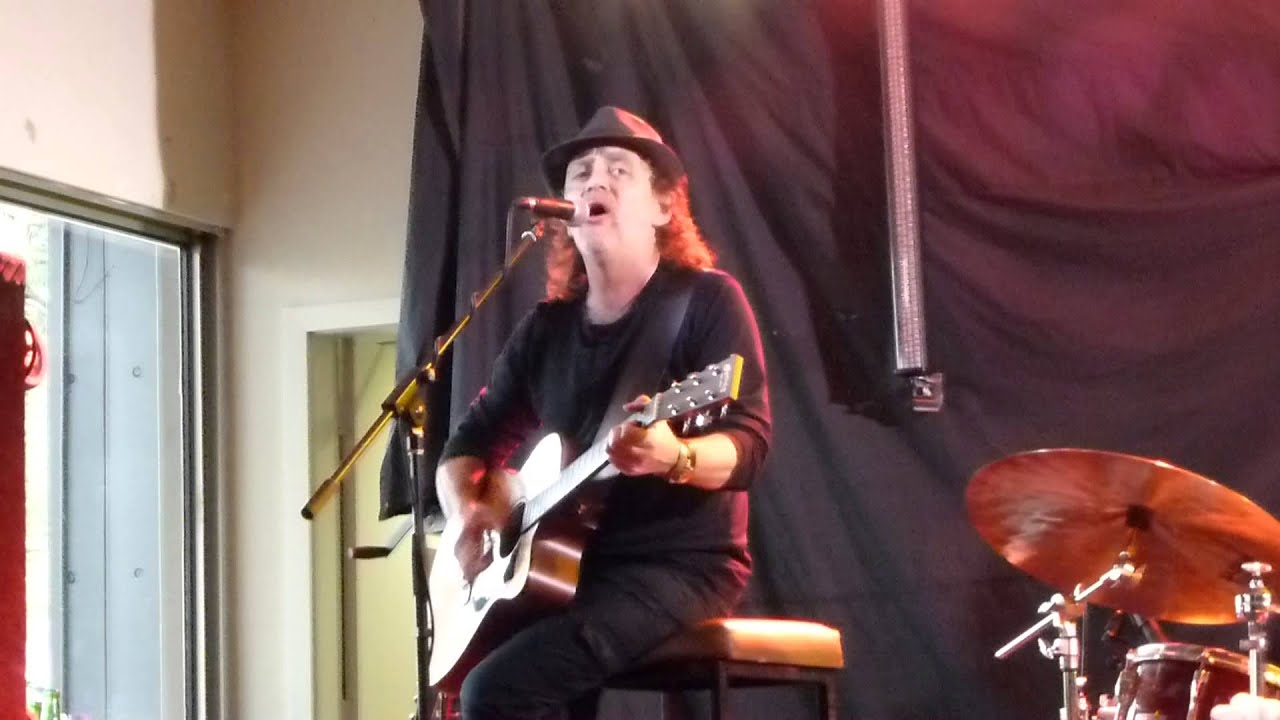 Glenn Shorrock, Pip Joyce & Stewart Wilkinson - 'Take It Easy On Me ...