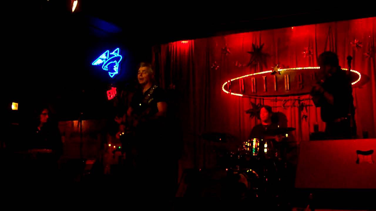 Dale Watson-That Man in the Lloyd Cross Crease - YouTube