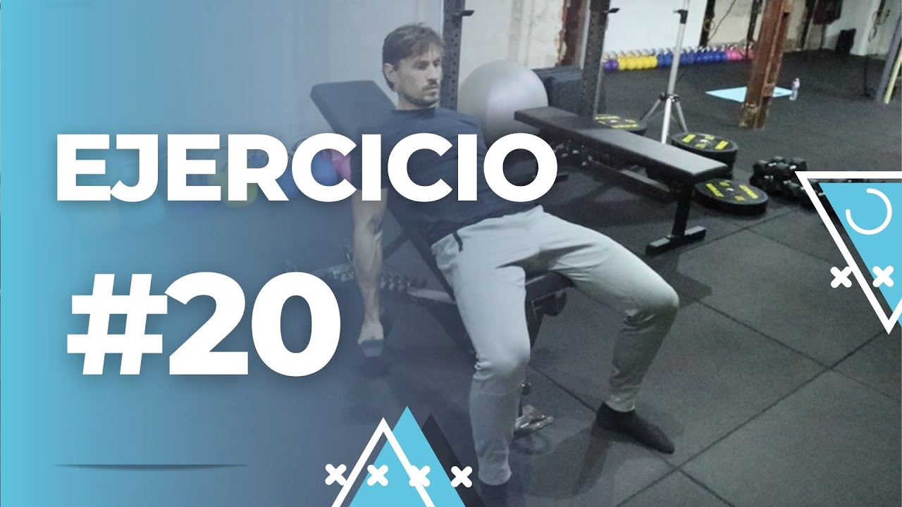 EJERCICIO 20. Curl de bíceps con giro en banco a 45 grados - YouTube