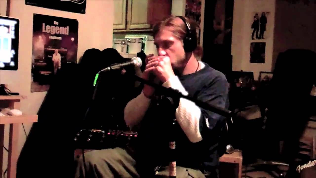 Joe Doyle rockin the harp! - YouTube